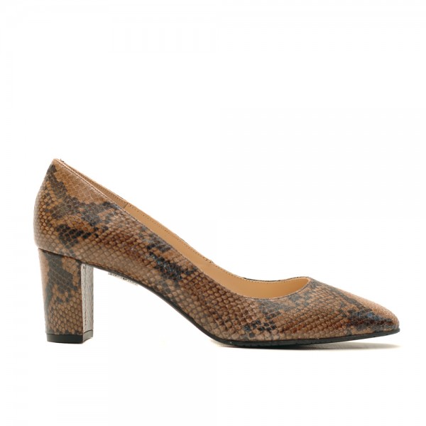 -Snake Print trend - Still going strong! - Niutrack.com
